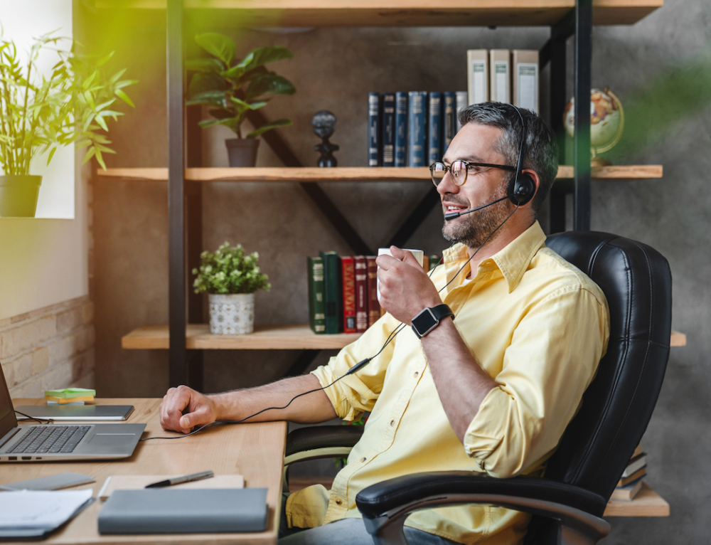 Benefits Of Excellent Customer Service [Tips & Examples]